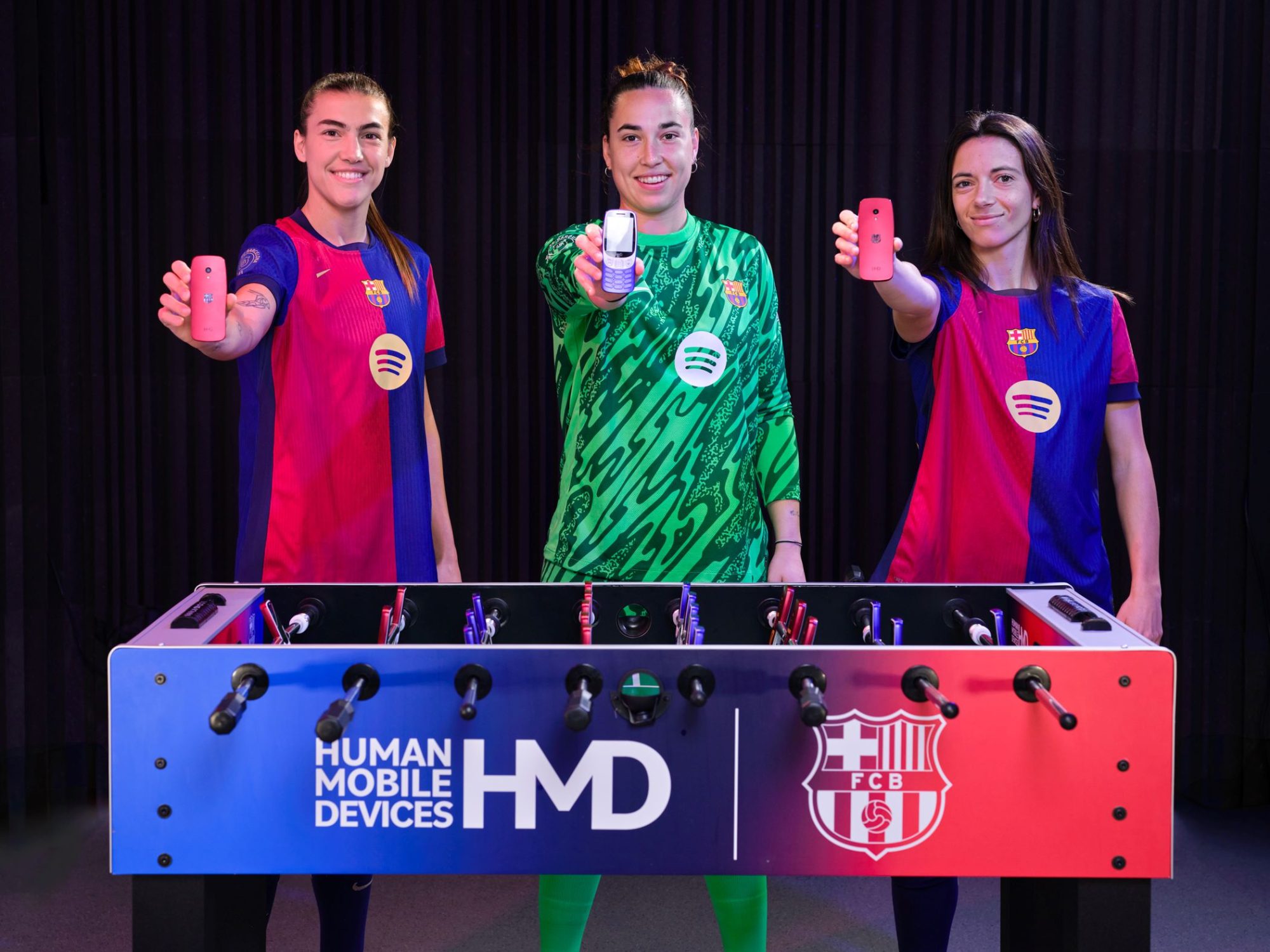FC Barcelona și HMD lansează telefoanele care combină pasiunea pentru ...